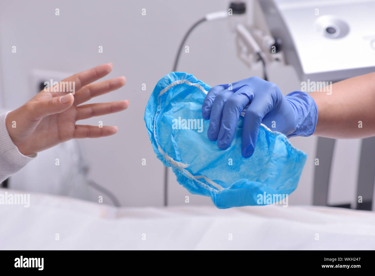 Surgical Cap High Resolution Stock Photography and Images - Alamy