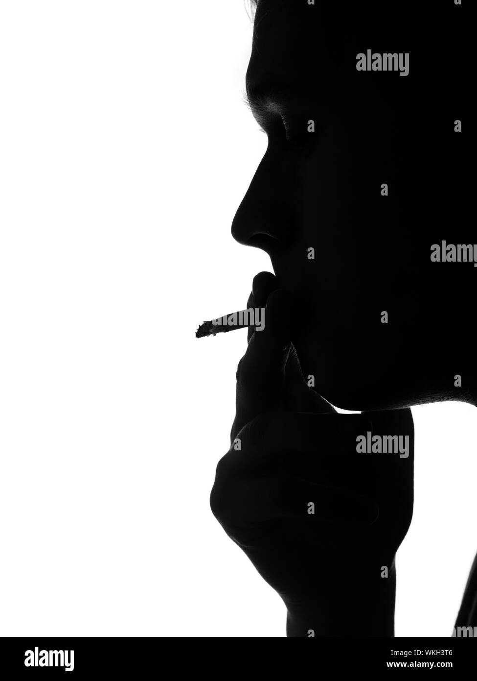 Smokeing hi-res stock photography and images - Alamy