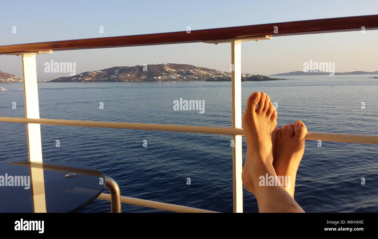 Leg ship hi-res stock photography and images - Alamy