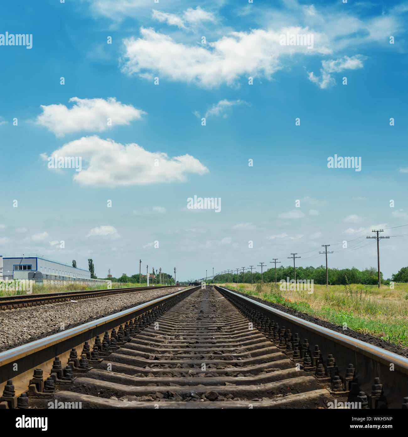 Railroad closeup horizon in hi-res stock photography and images - Alamy