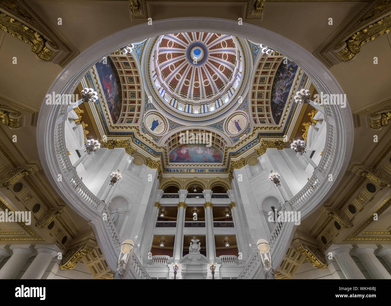 Harrisburg capital building ceiling hi-res stock photography and images ...