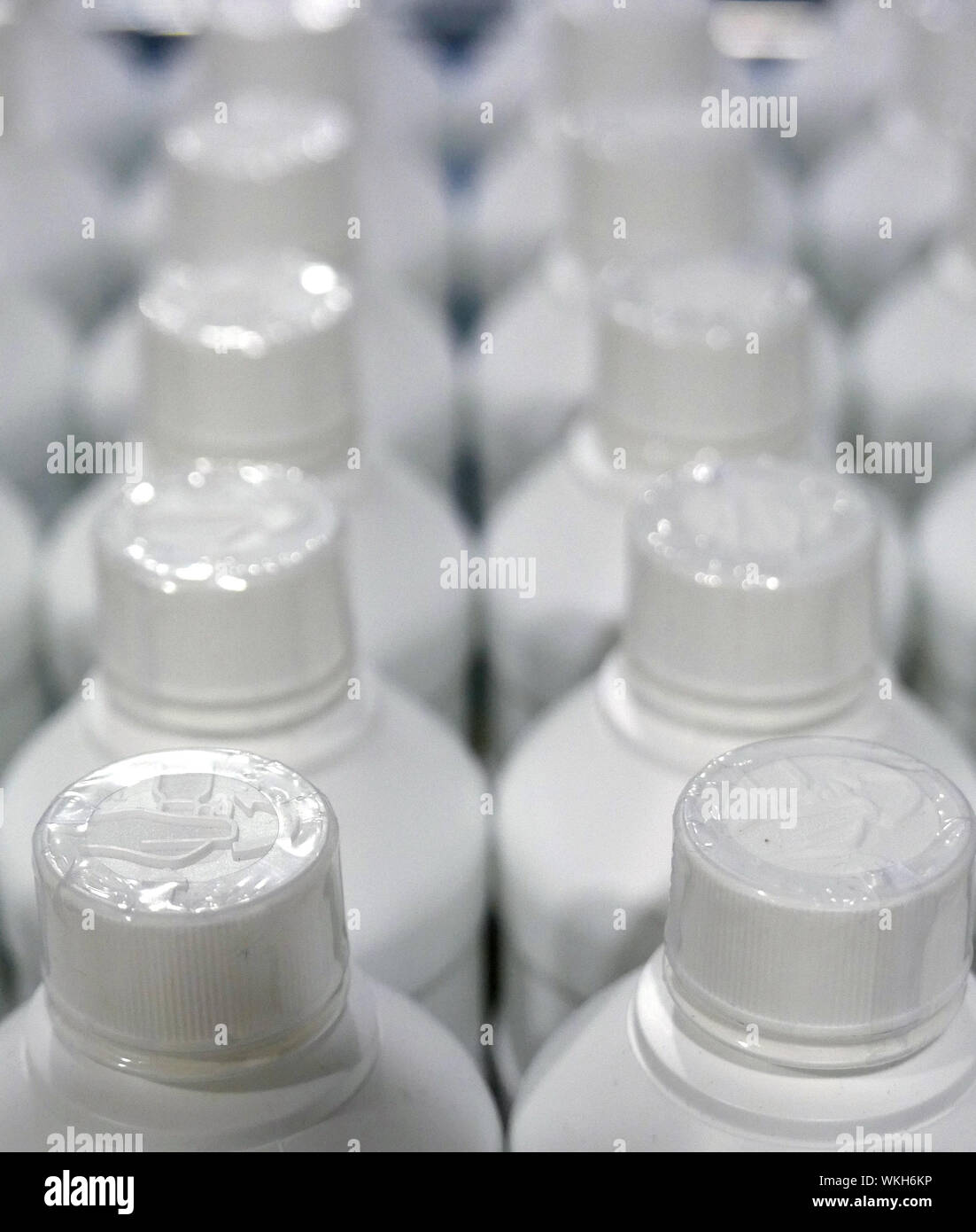 Factory packed hi-res stock photography and images - Alamy