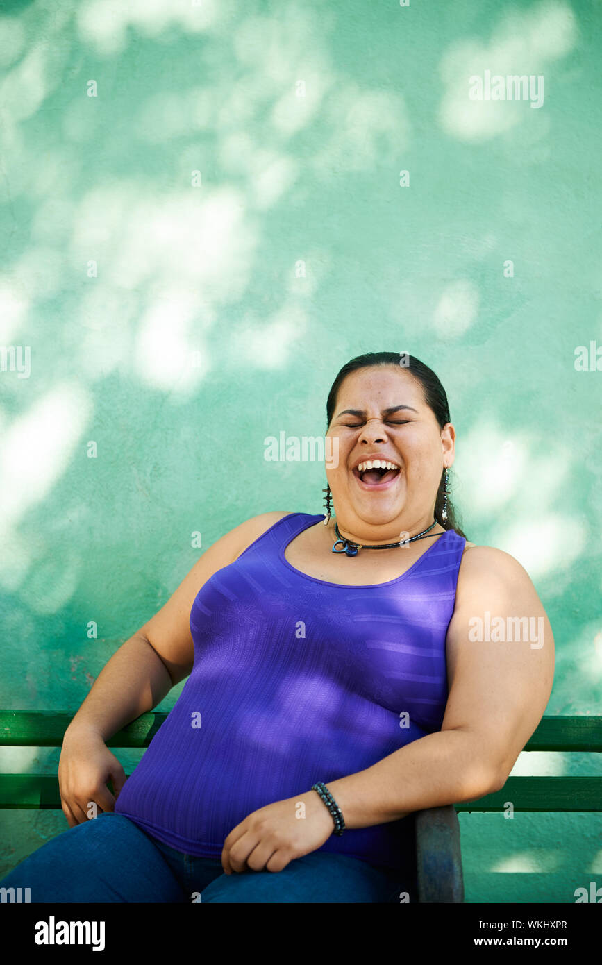 Overweight hispanic woman hi-res stock photography and images - Alamy