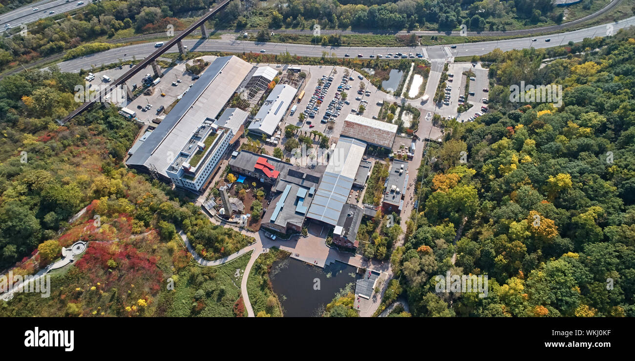 Evergreen brickworks park hi-res stock photography and images - Alamy