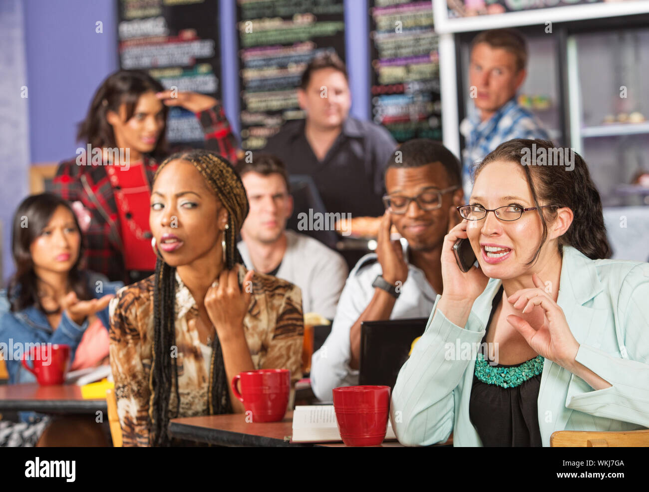 Student phone laptop group latino hi-res stock photography and images ...