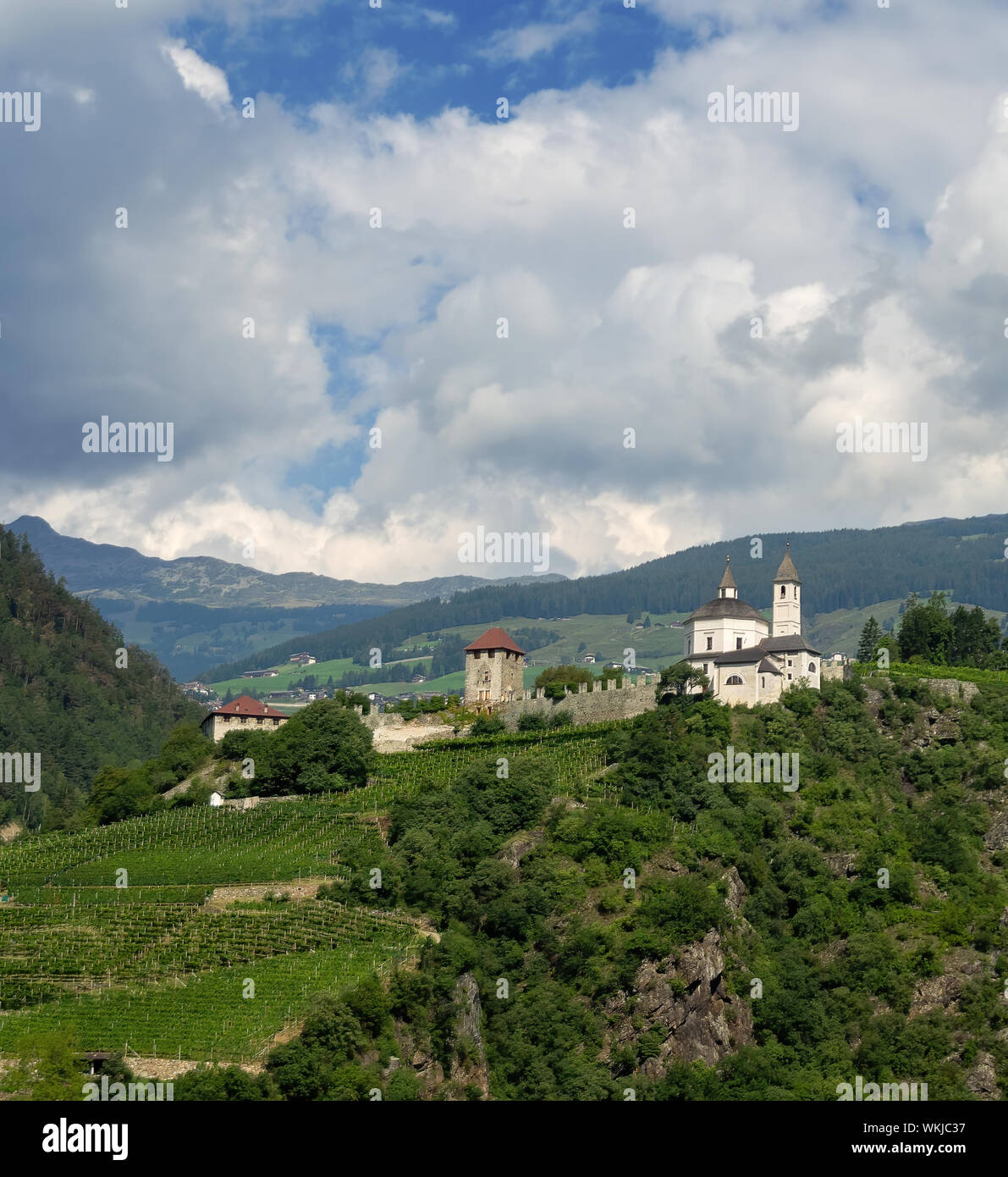 Chiusa hi-res stock photography and images - Alamy