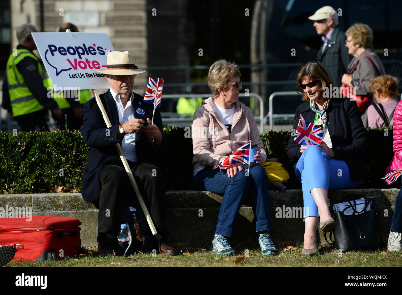 Parliament protesters hi-res stock photography and images - Alamy