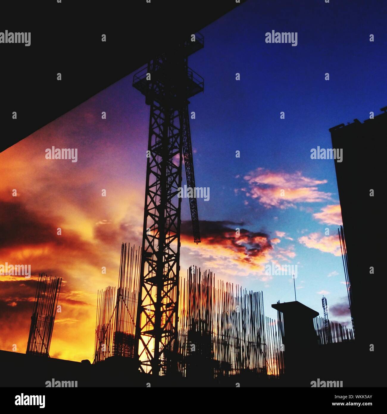 Construction site dusk hi-res stock photography and images - Alamy