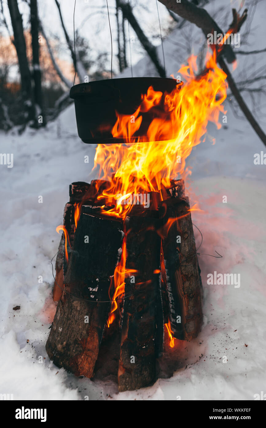 Bonfire winter hi-res stock photography and images - Alamy