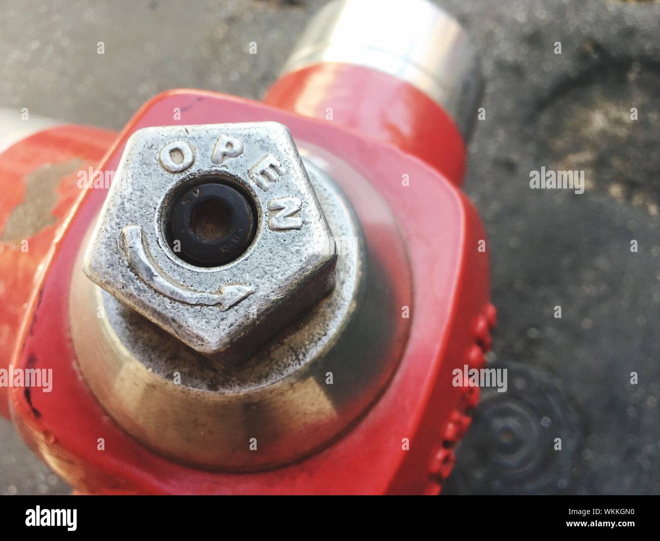 Open fire hydrant hi-res stock photography and images - Alamy