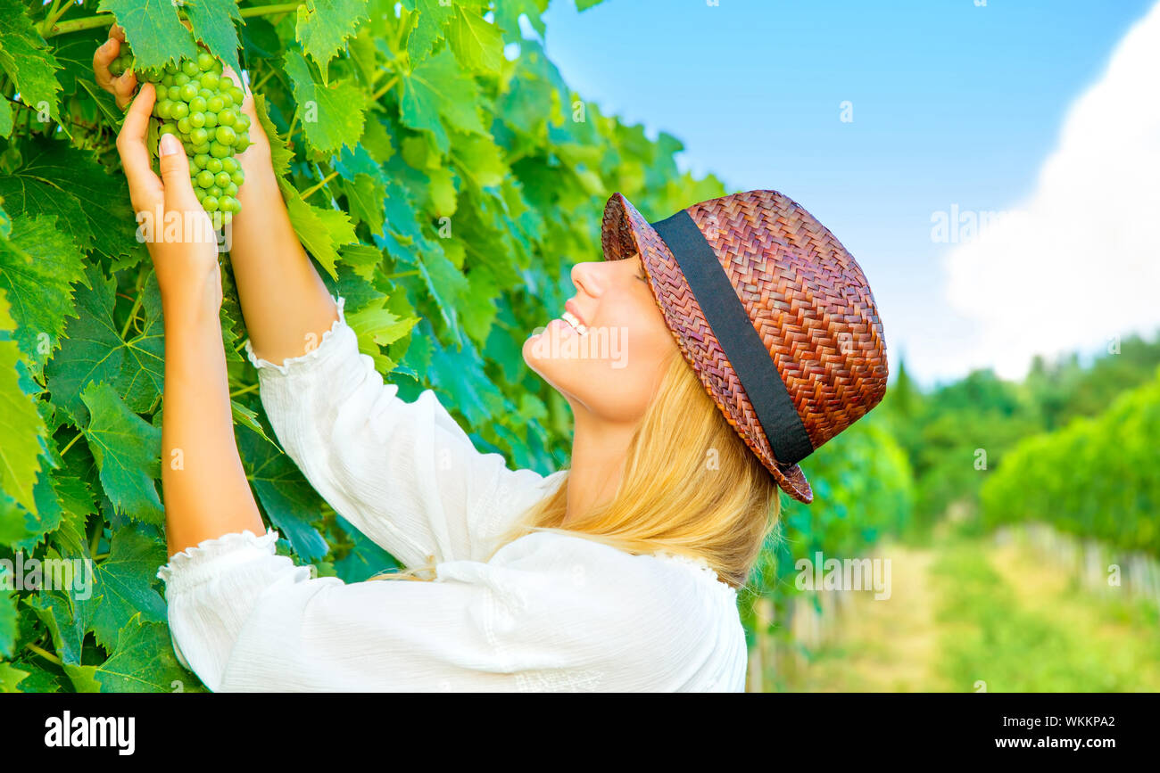 Pluck and plant hi-res stock photography and images - Alamy