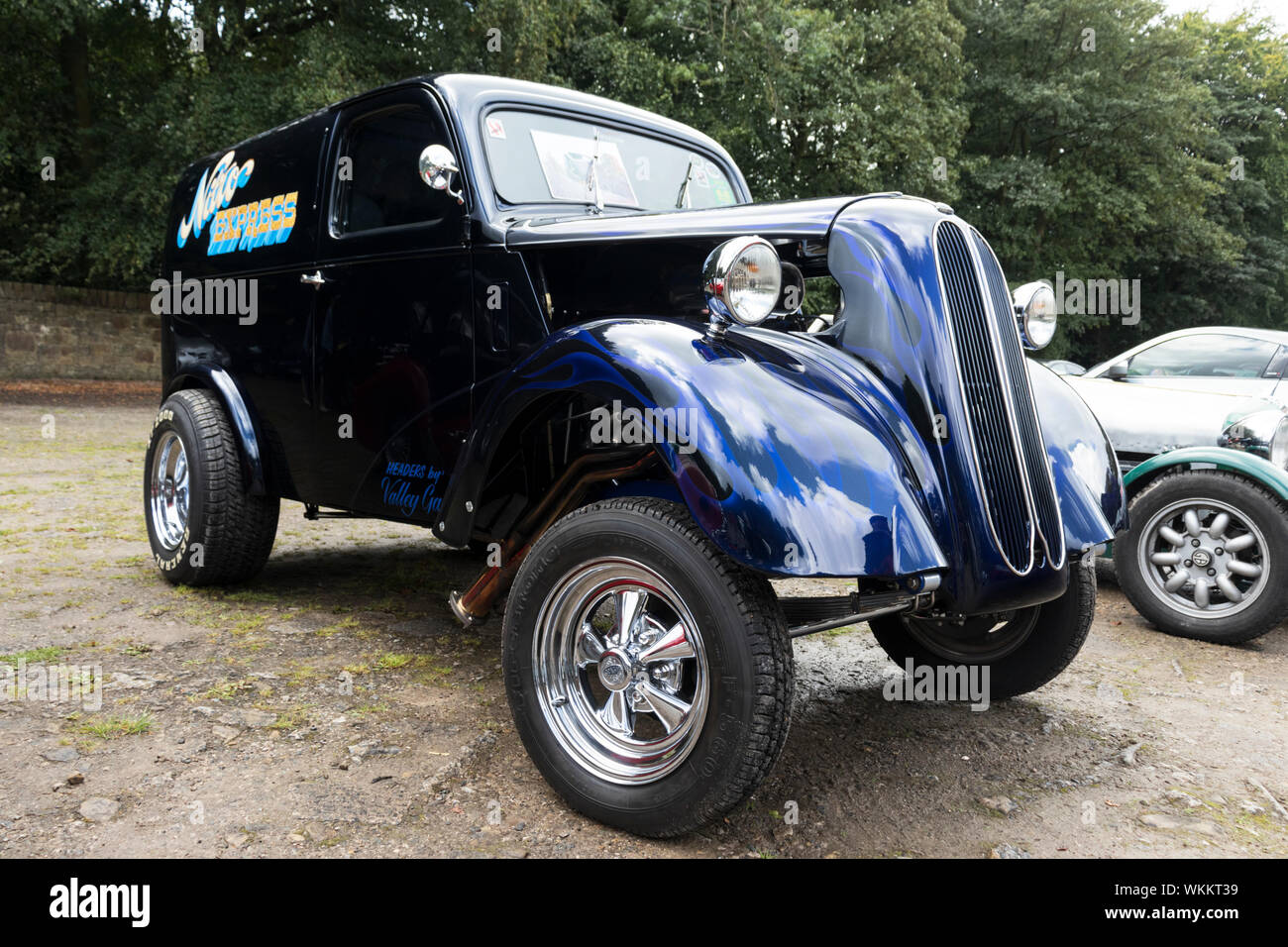 Fordson van hi-res stock photography and images - Alamy