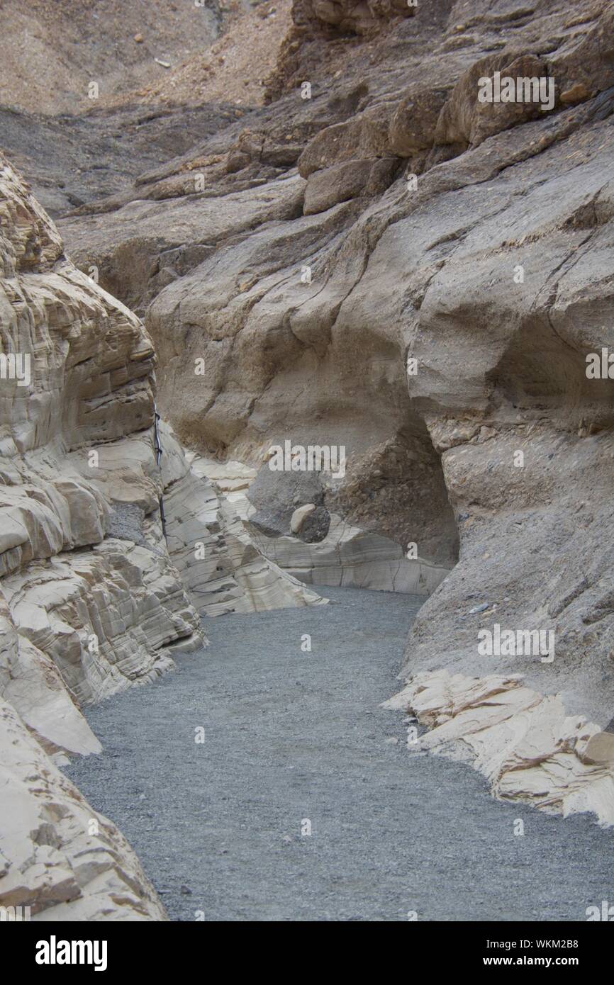 Rocky wall walls hi-res stock photography and images - Alamy