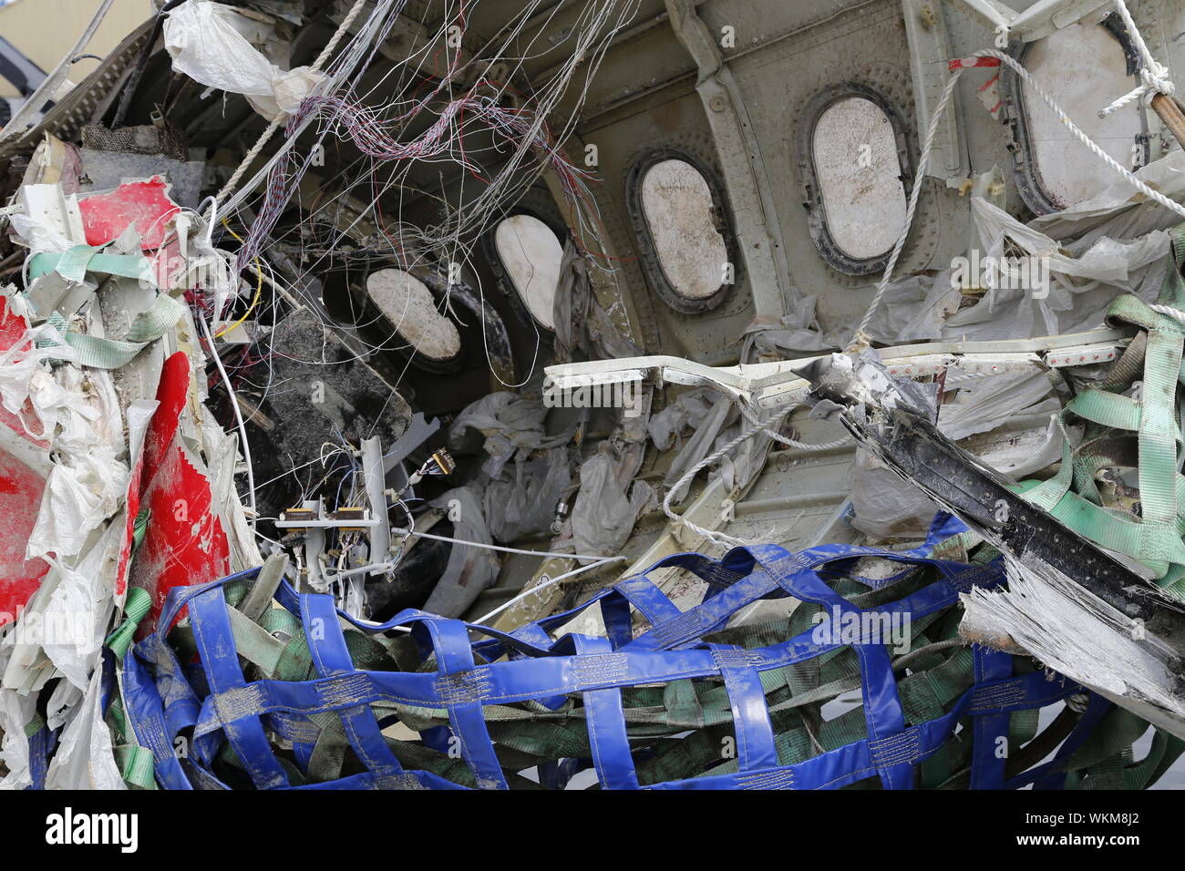 Airplane water crash hi-res stock photography and images - Alamy