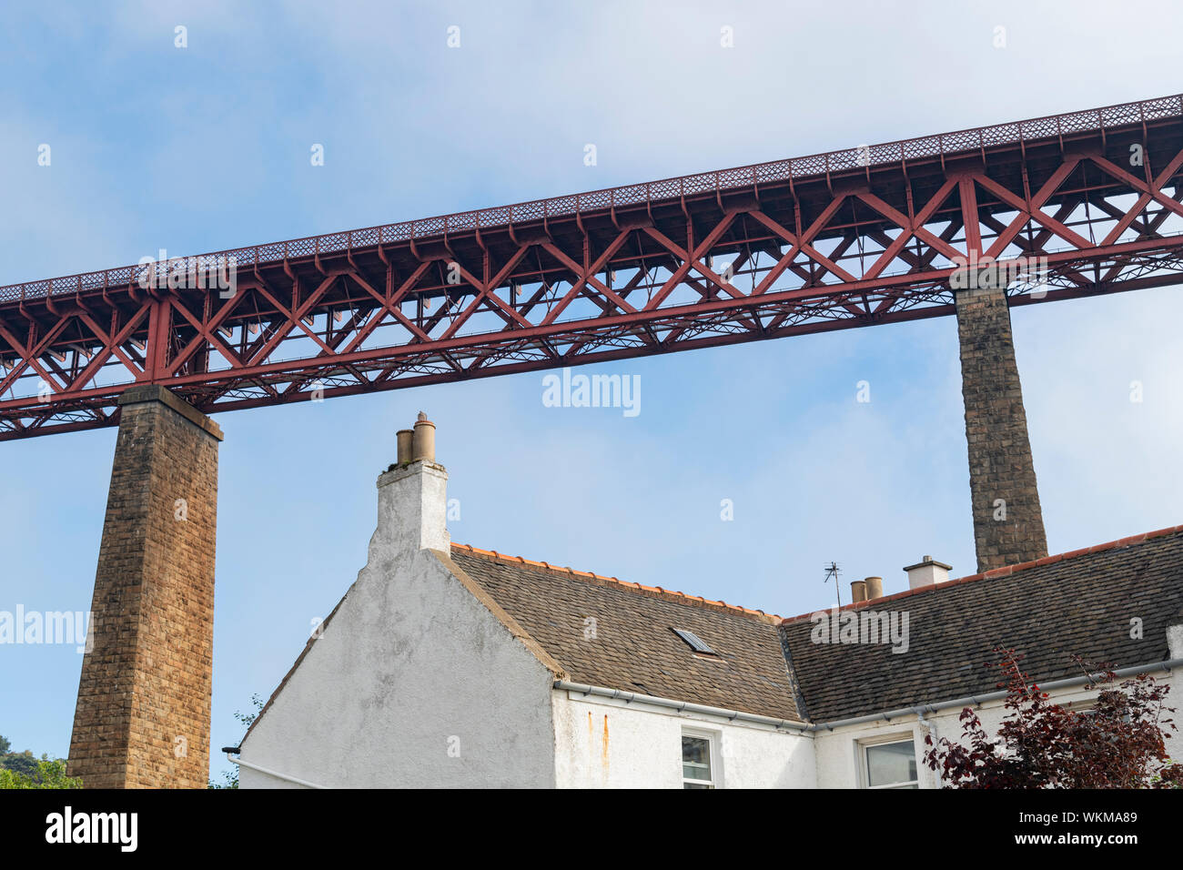 Forth Bridge Paint Stock Photos & Forth Bridge Paint Stock Images - Alamy