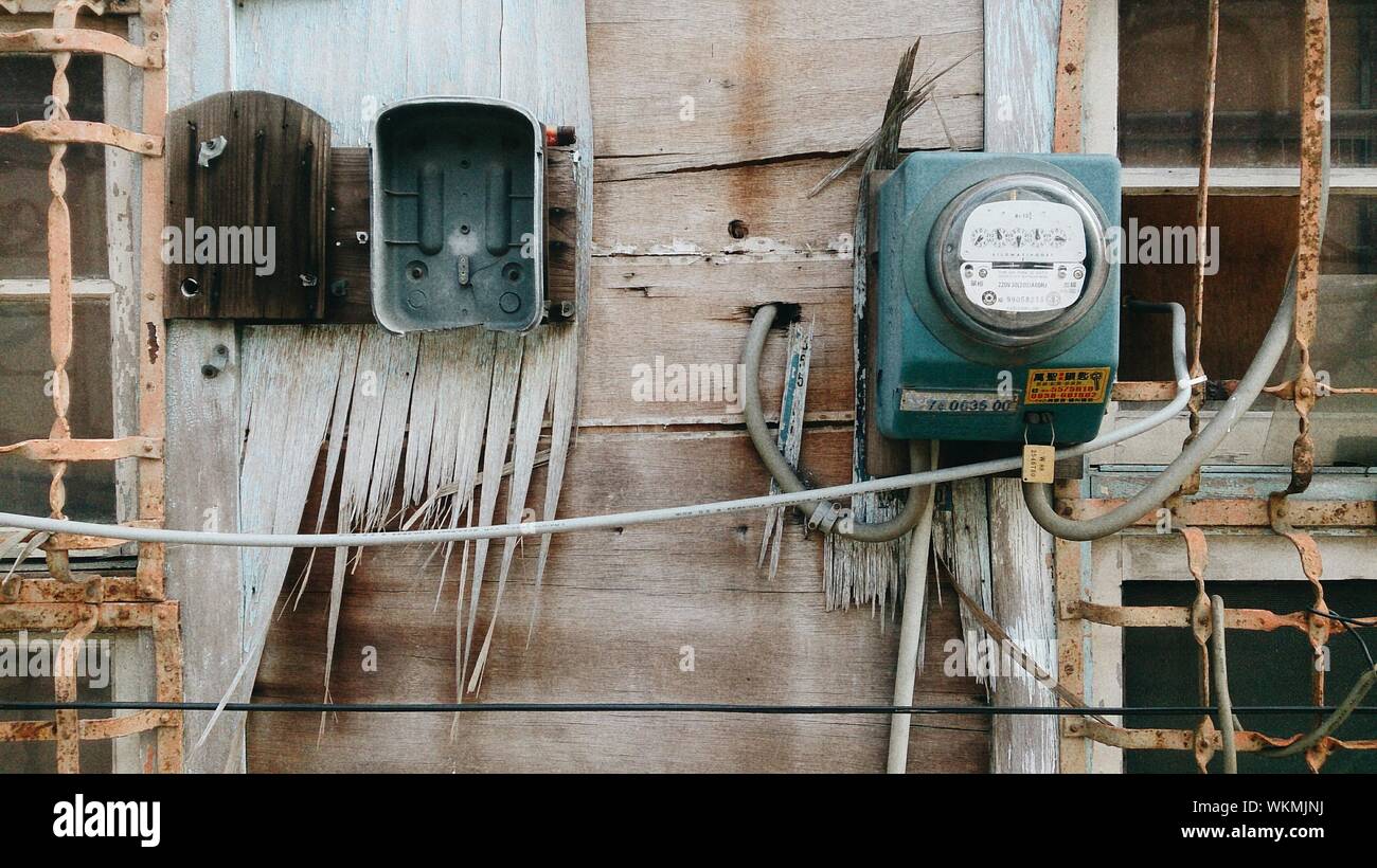 Electric power meter outdoors hi-res stock photography and images - Alamy
