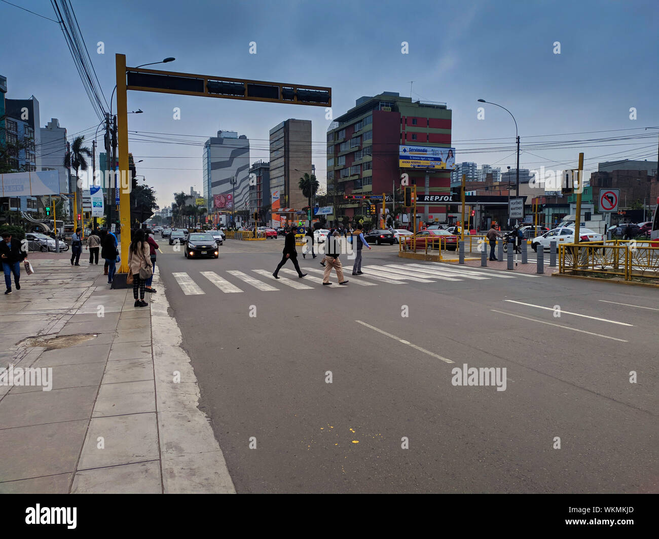 Traffic in lima peru hi-res stock photography and images - Alamy