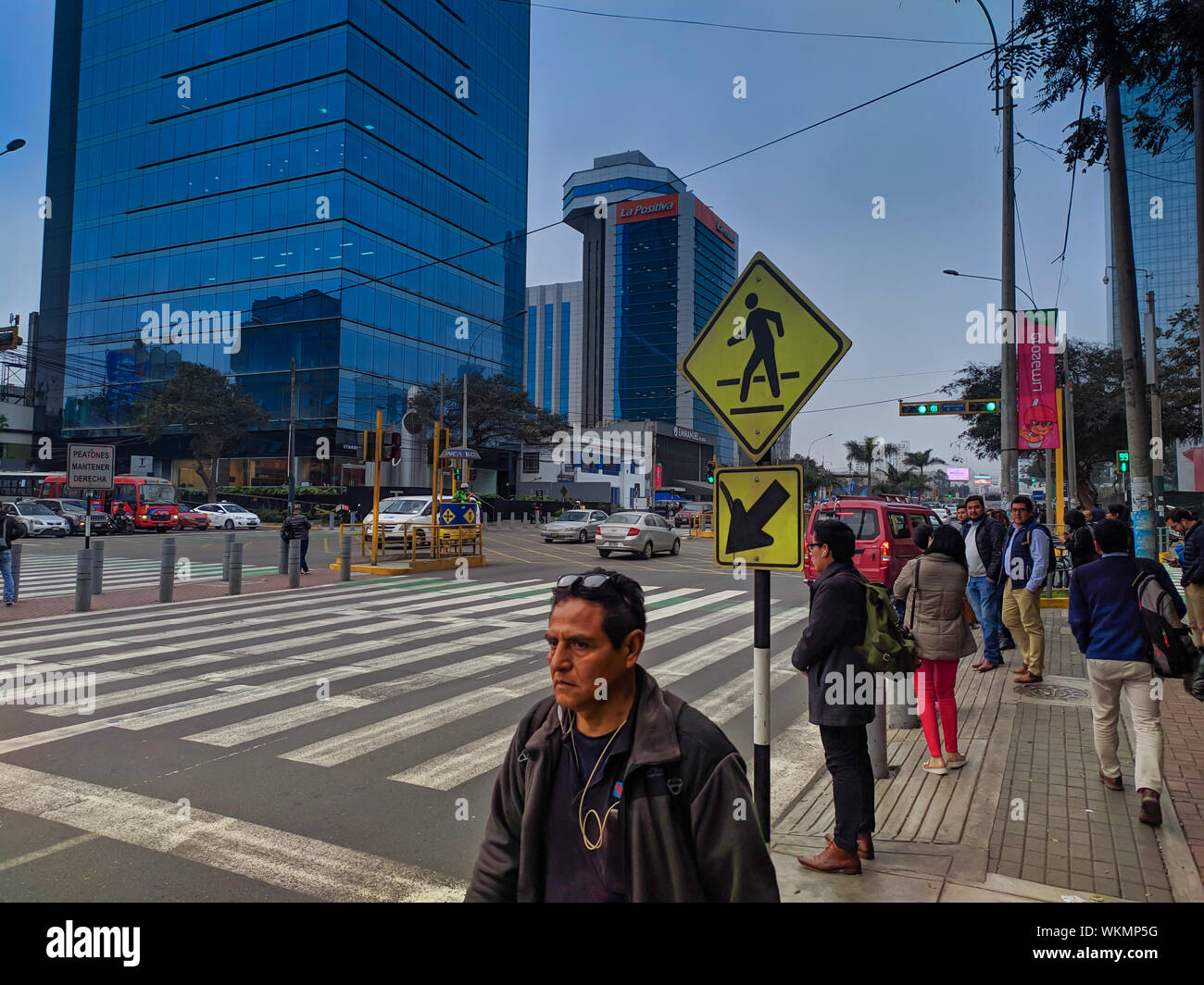 Traffic at the main highways Via expresa and Javier Prado at the ...