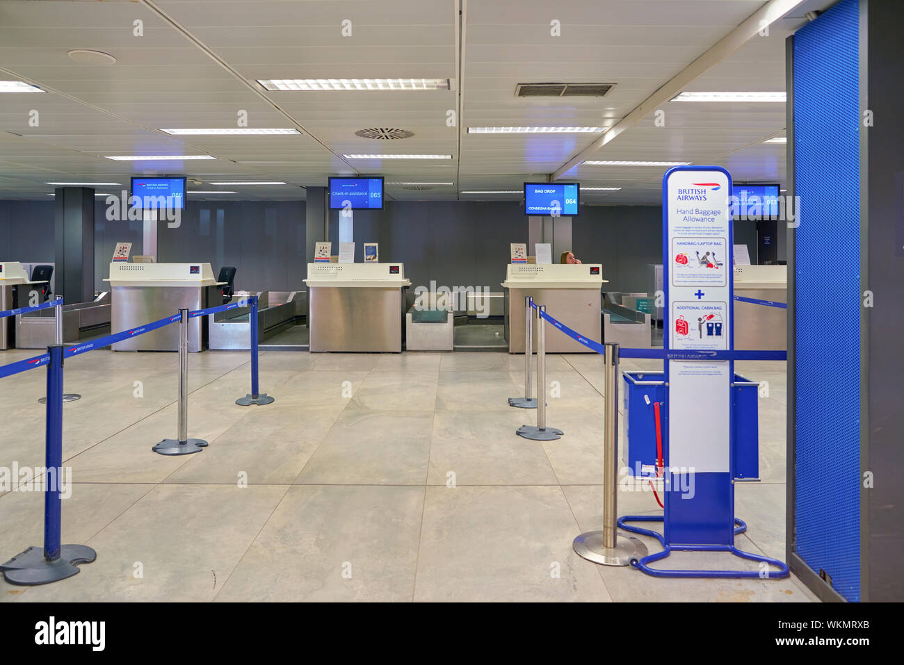 LINATE, ITALY - CIRCA NOVEMBER, 2017: check-in area at Milan Linate ...