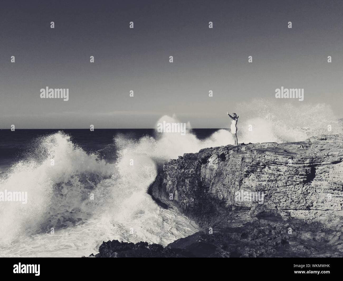 Standing at ocean hi-res stock photography and images - Alamy