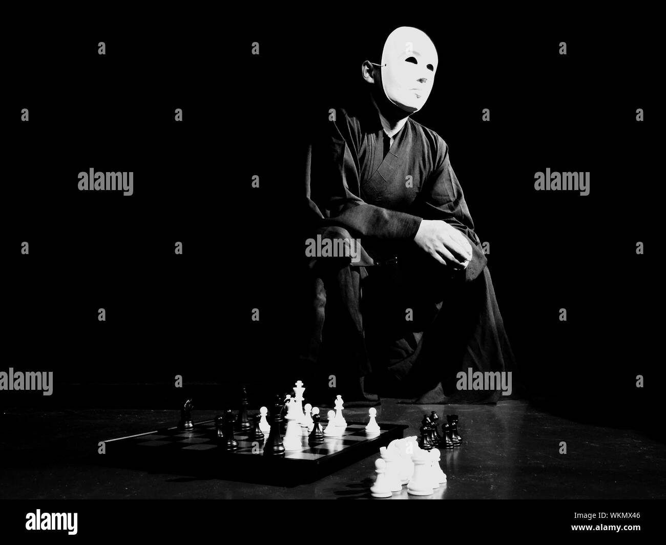 Man chess board hi-res stock photography and images - Alamy
