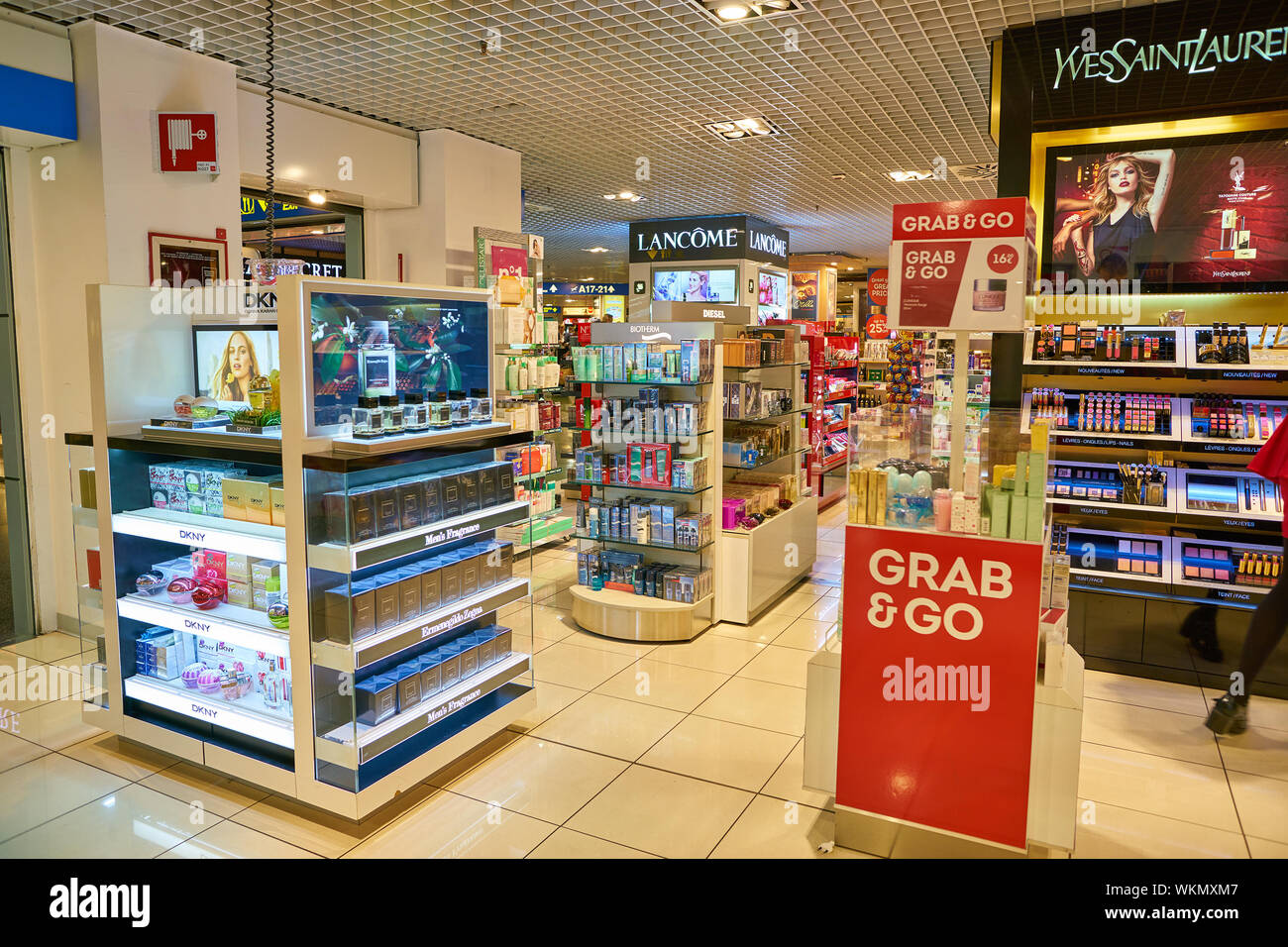 LINATE, ITALY - CIRCA NOVEMBER, 2017: perfumes and cosmetics on display ...