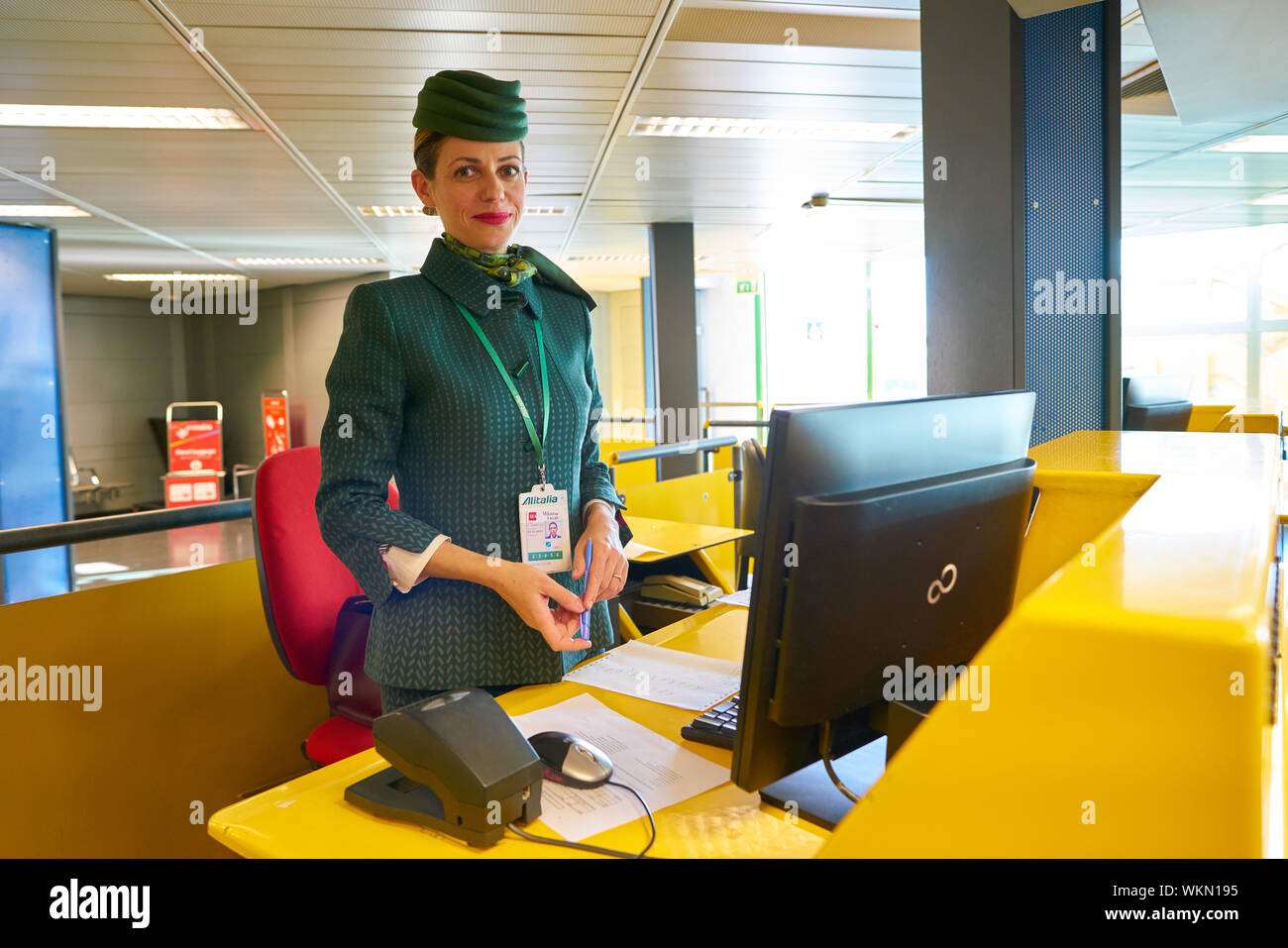 Airside staff hi-res stock photography and images - Alamy