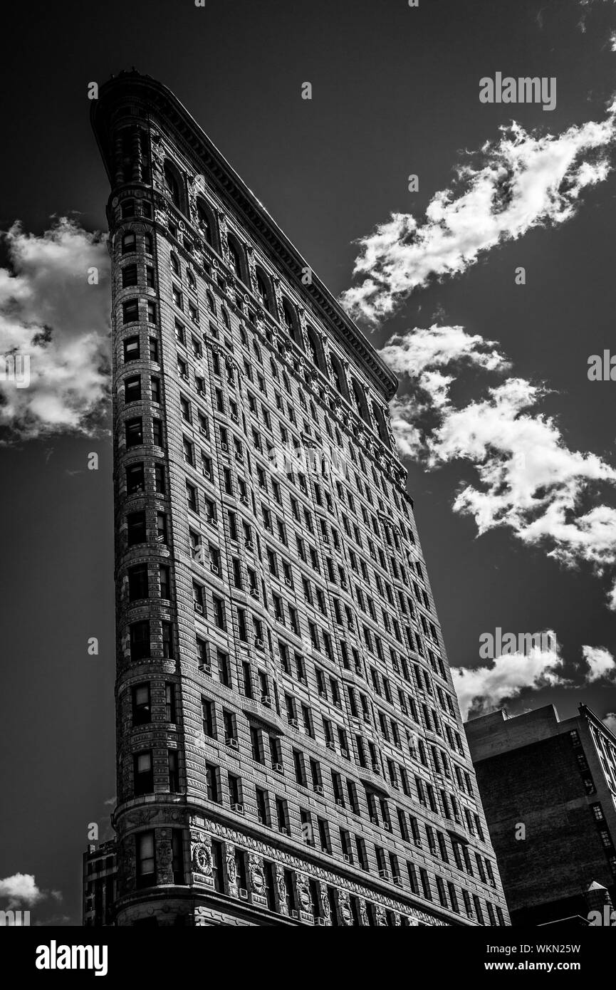Office tower manhattan Black and White Stock Photos & Images - Alamy