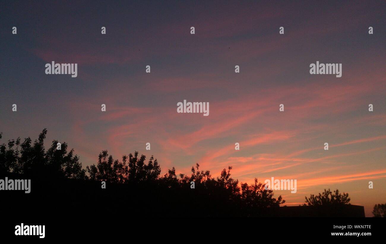 Sky of colors hi-res stock photography and images - Alamy