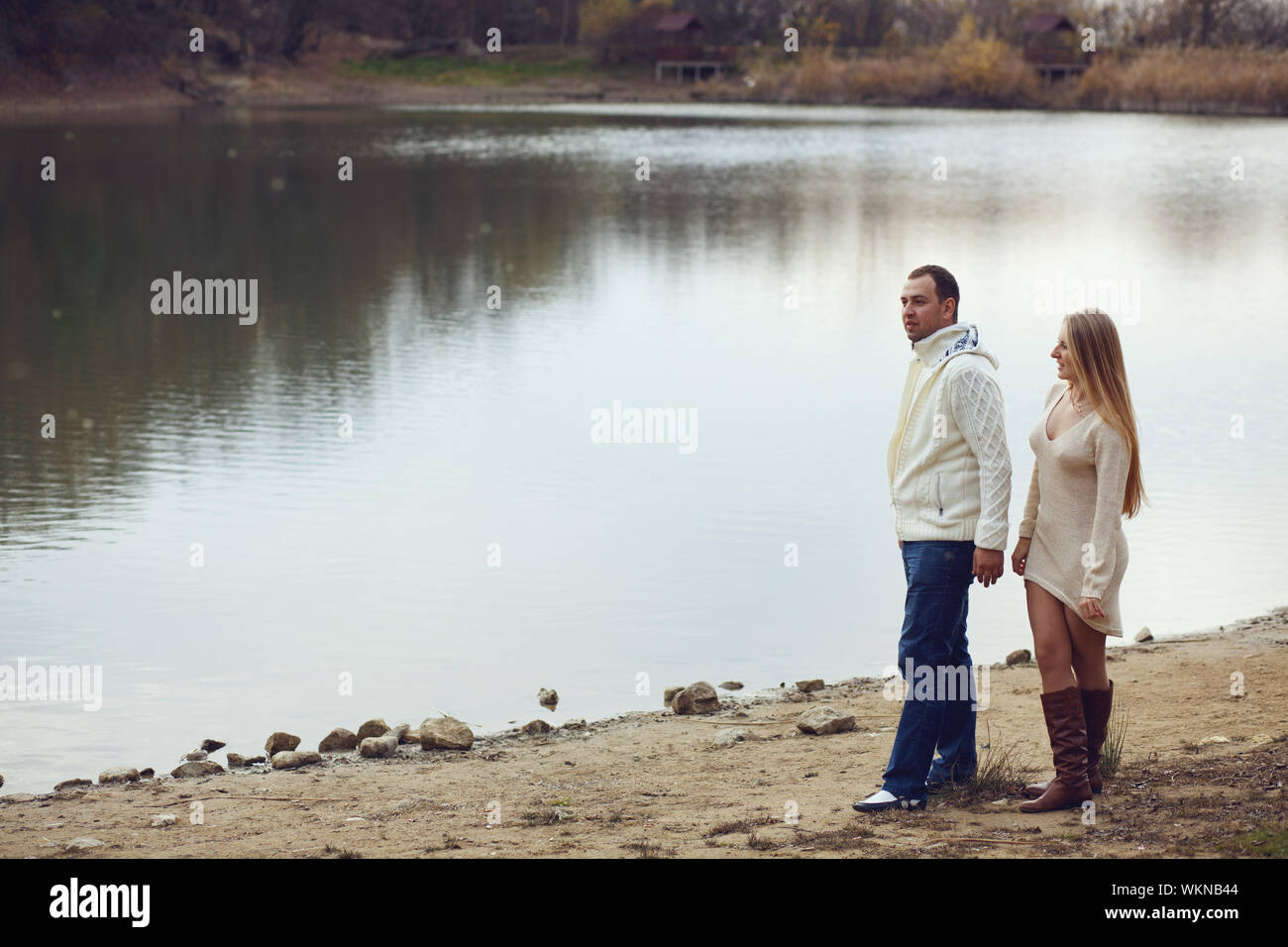 Cool couple hi-res stock photography and images - Alamy