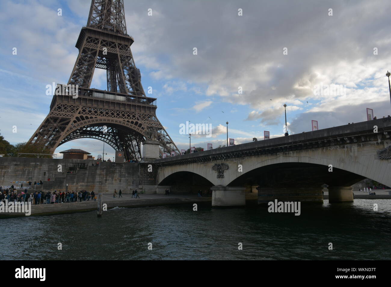Eiffel tower seine autumn hi-res stock photography and images - Alamy