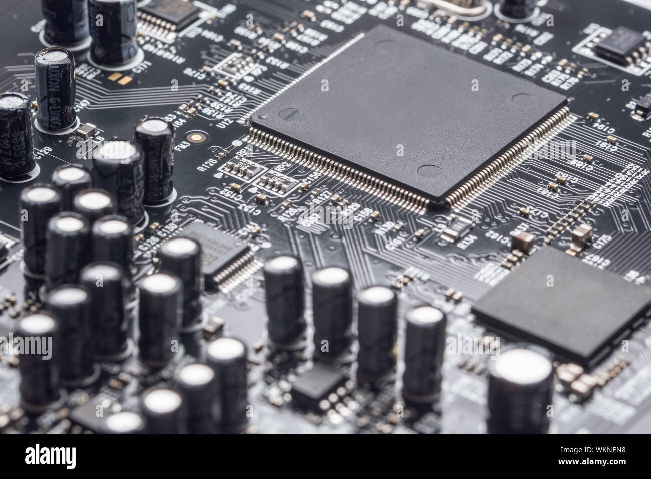 Electronic chip hi-res stock photography and images - Alamy