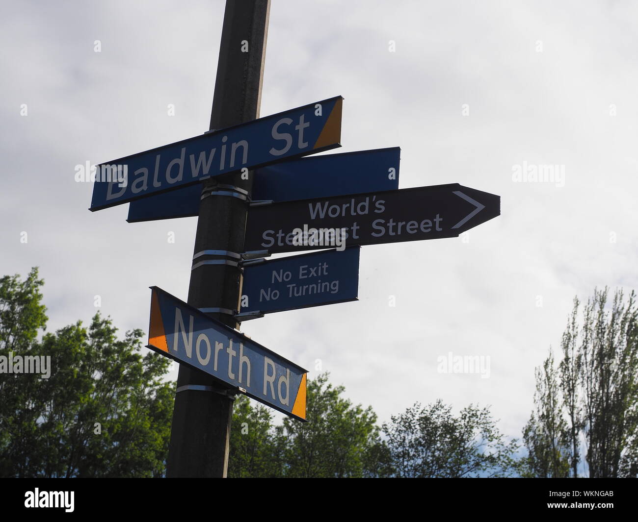 Blue street name sign hi-res stock photography and images - Alamy