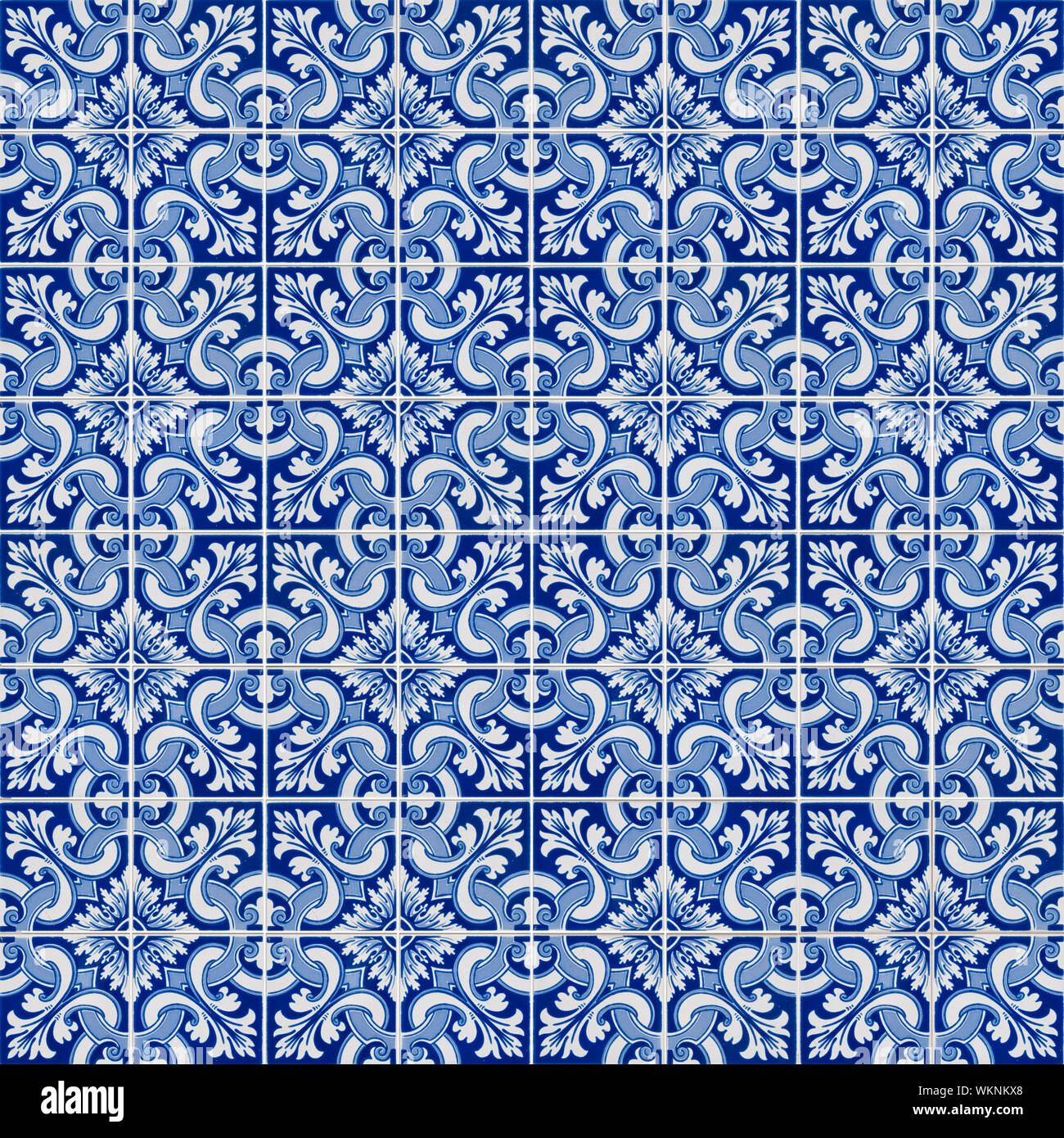 Seamless tile pattern of ancient ceramic tiles Stock Photo - Alamy