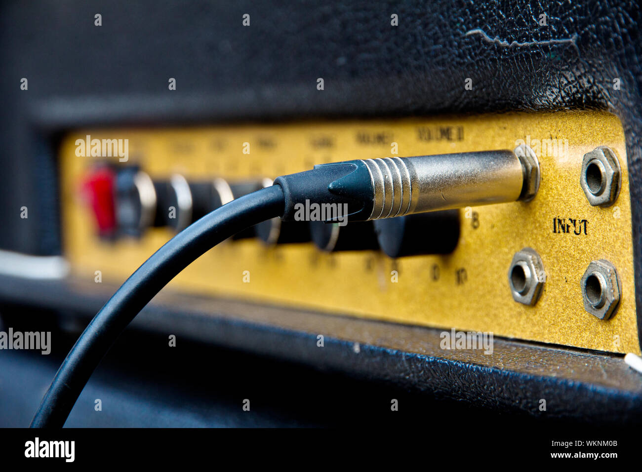 Old guitar player hi-res stock photography and images - Alamy