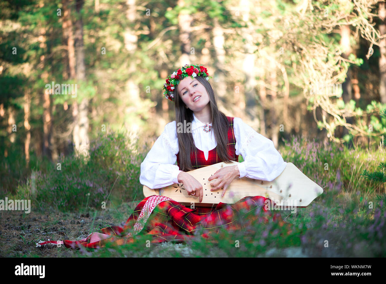 Beautiful musician hi-res stock photography and images - Alamy