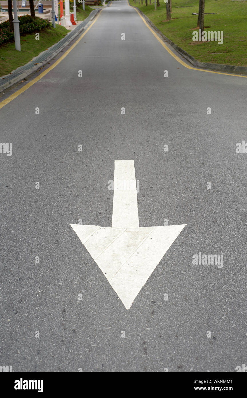 Pointing point figure graphic hi-res stock photography and images - Alamy