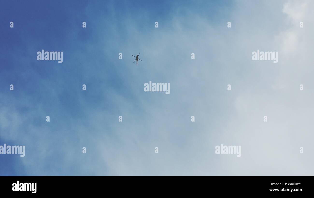 View helicopter hi-res stock photography and images - Alamy