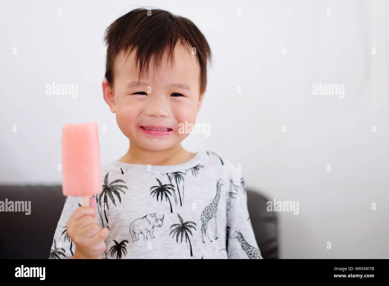 Boy Popsicle High Resolution Stock Photography and Images - Alamy