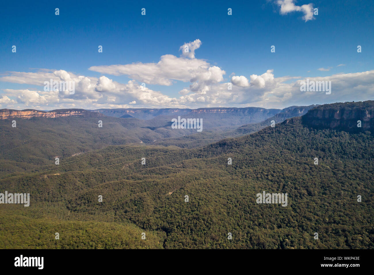 Jamison Valley in The Blue Mountains in New South Wales, Australia ...