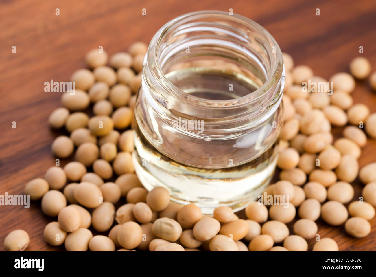 Soybean oil hi-res stock photography and images - Alamy