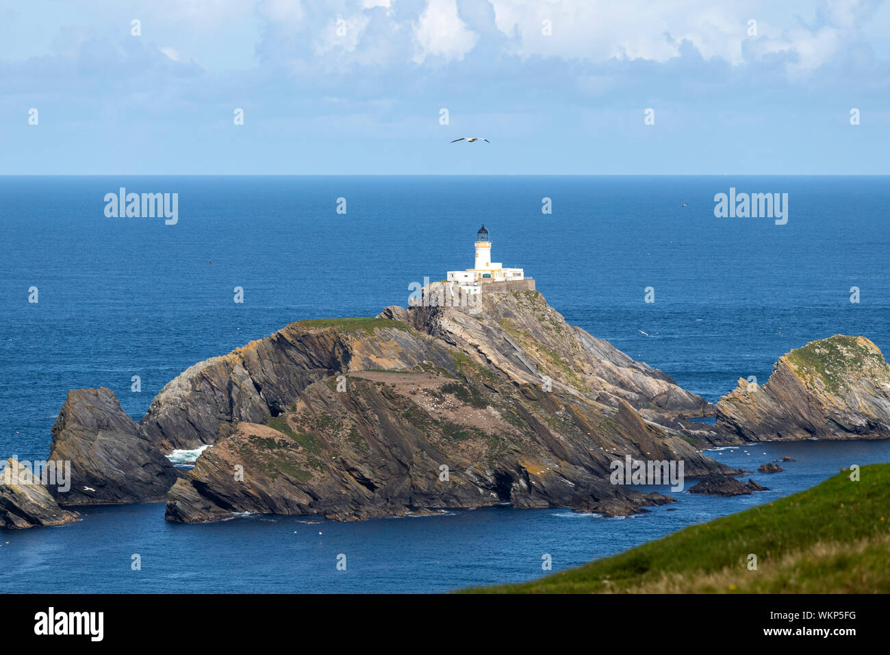 Muckle flugga unst lighthouse hi-res stock photography and images - Alamy