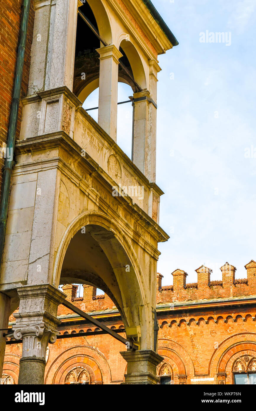 Cremona piazza del del comune hi-res stock photography and images - Alamy