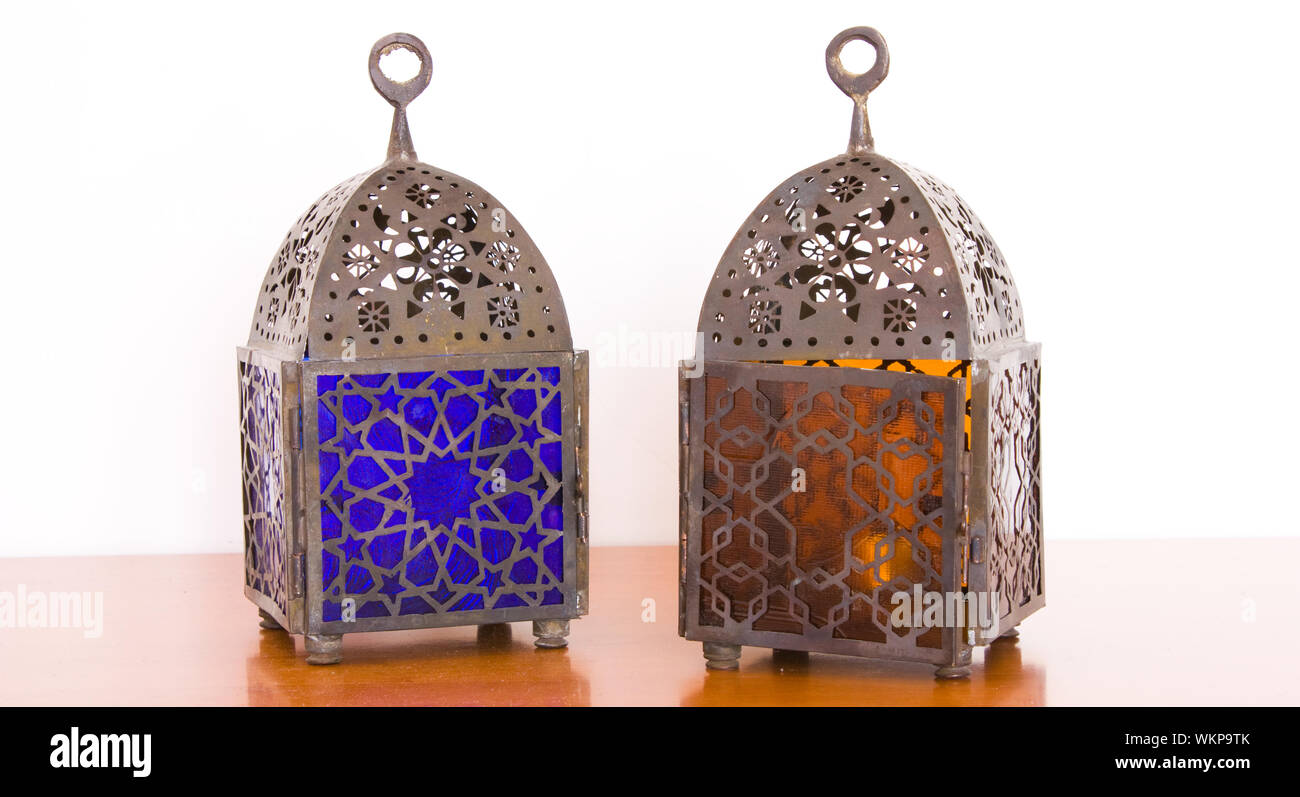 Old table lamps hi-res stock photography and images - Alamy