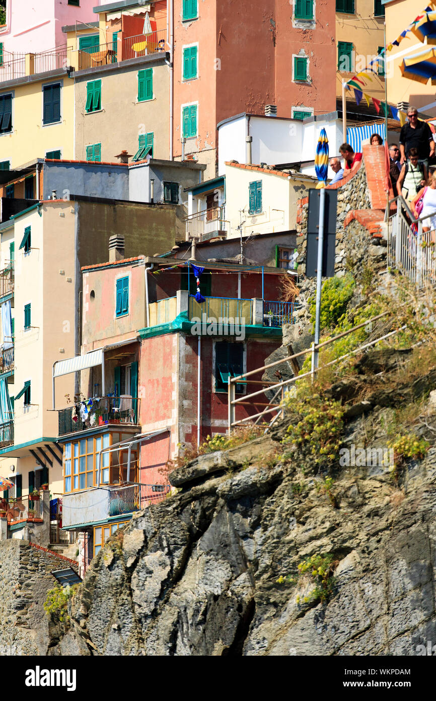 Buildings solid hi-res stock photography and images - Alamy