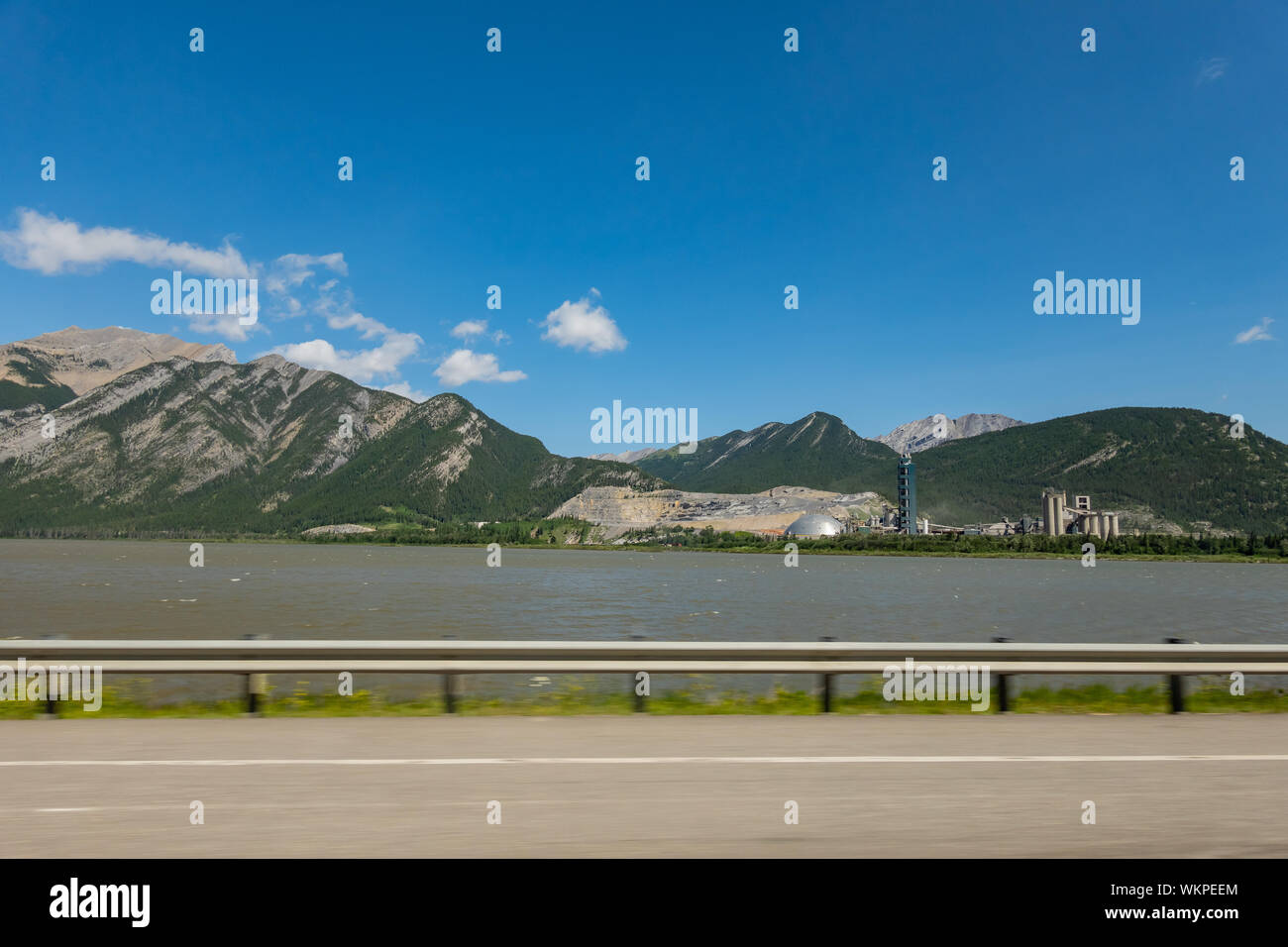 Lafarge exshaw cement plant hi-res stock photography and images - Alamy