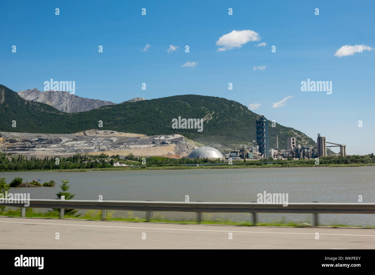 Lafarge cement plant hi-res stock photography and images - Alamy