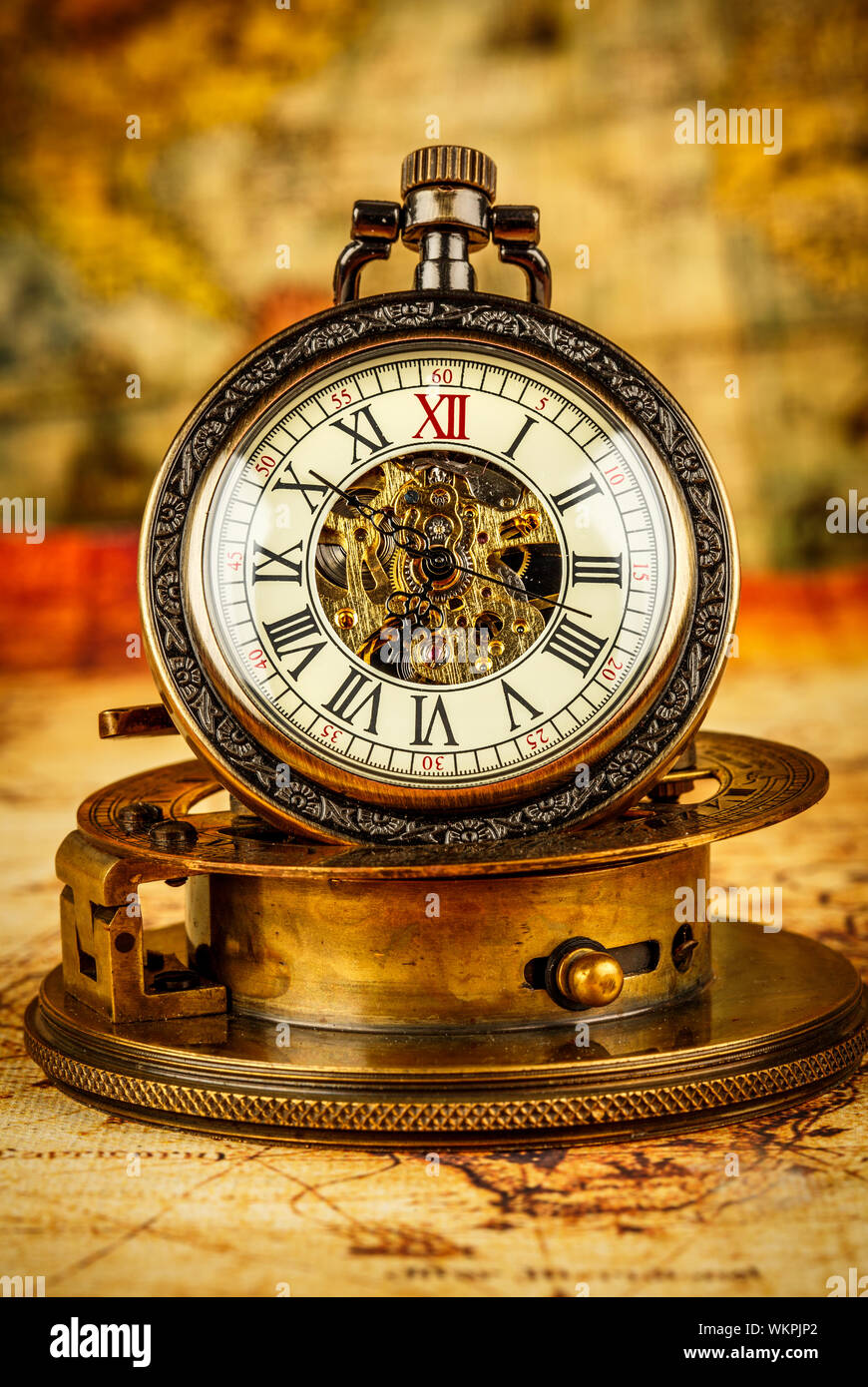 Vintage Antique pocket watch. Vintage grunge still life Stock Photo - Alamy