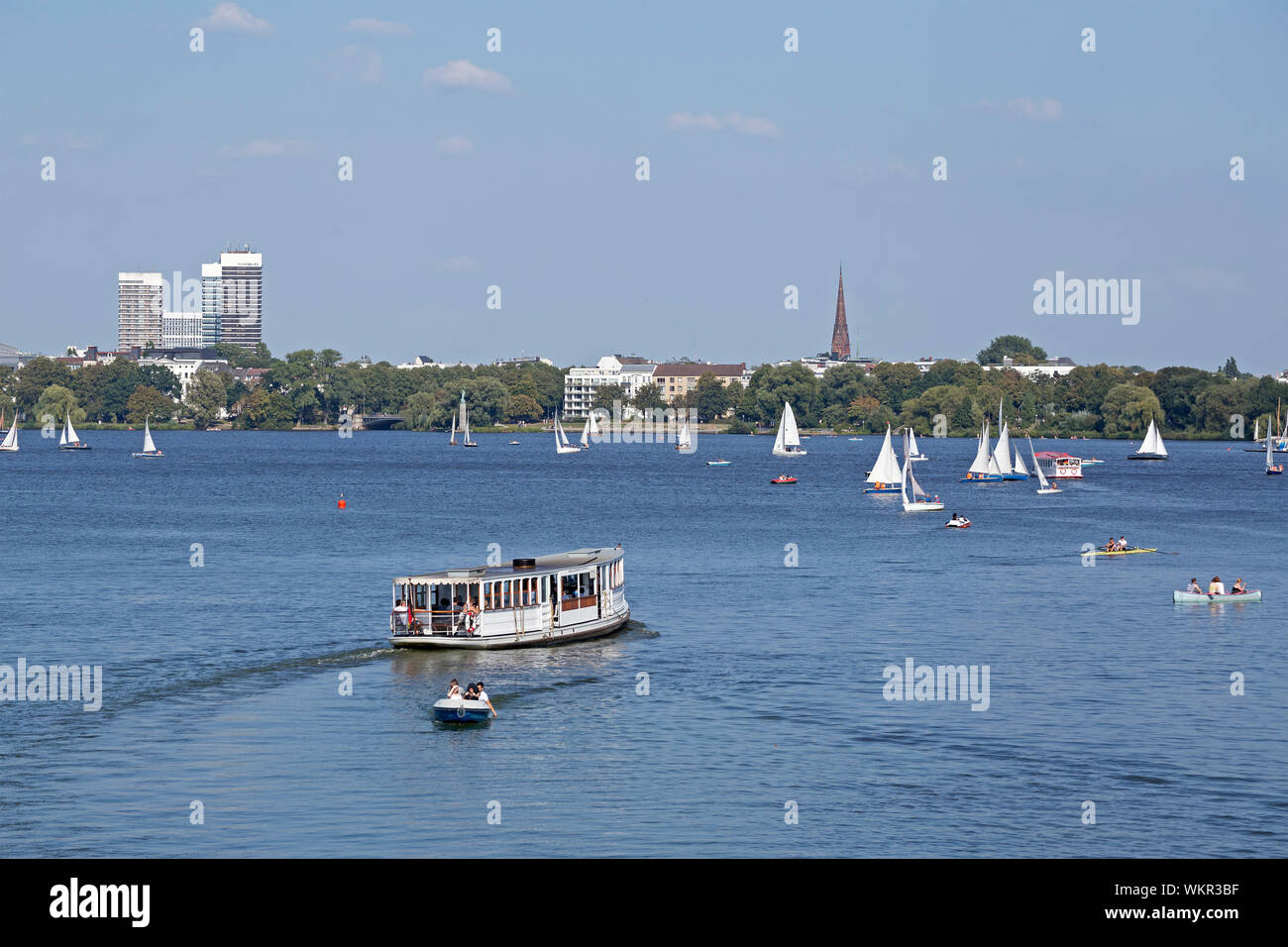 excursion boat on Lake Outer Alster, Hamburg, Germany Stock Photo - Alamy