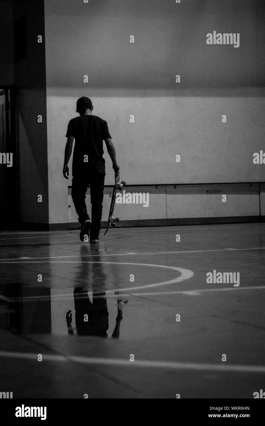 Man court rear hi-res stock photography and images - Alamy